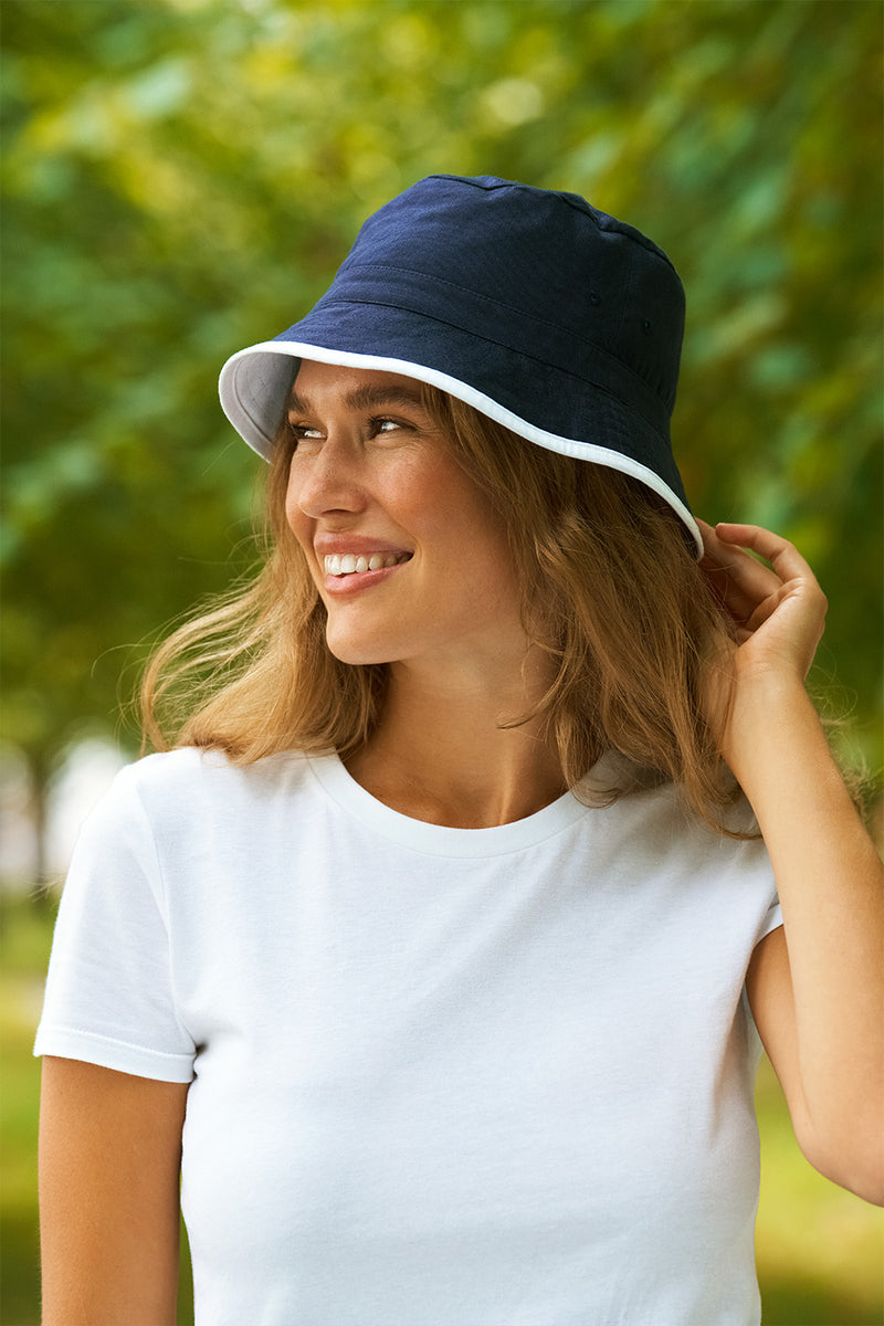 O93061 REVERSIBLE BUCKET HAT – Neutral